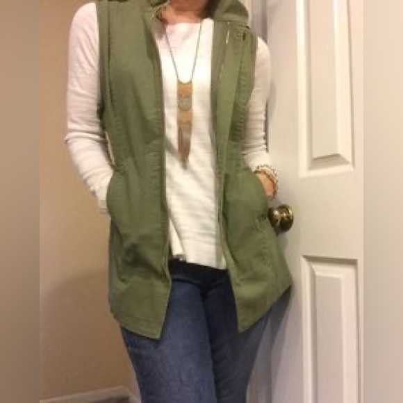 CAbi | Jackets & Coats | Cabi Explorer Vest | Poshmark